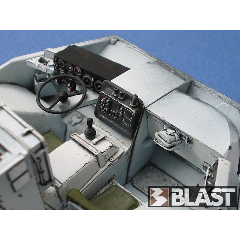 BL35004K - INTERIOR VAB 4X4 SET N2 - RTL 10/2018